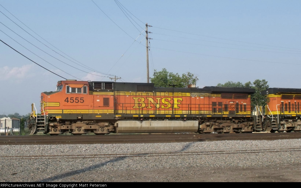 BNSF 4555